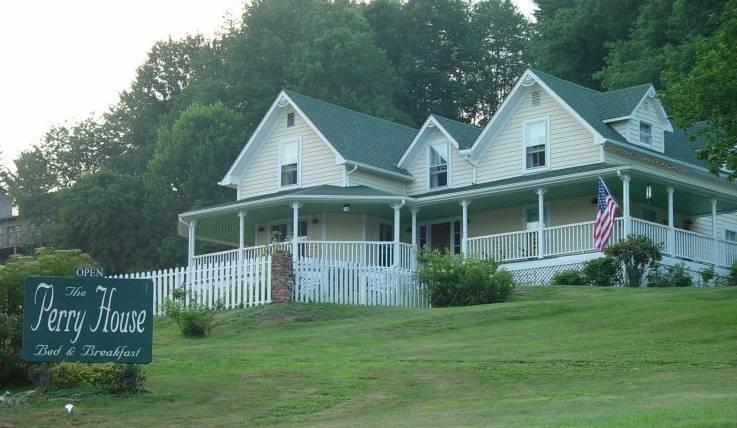 Home | The Perry House Bed & Breakfast